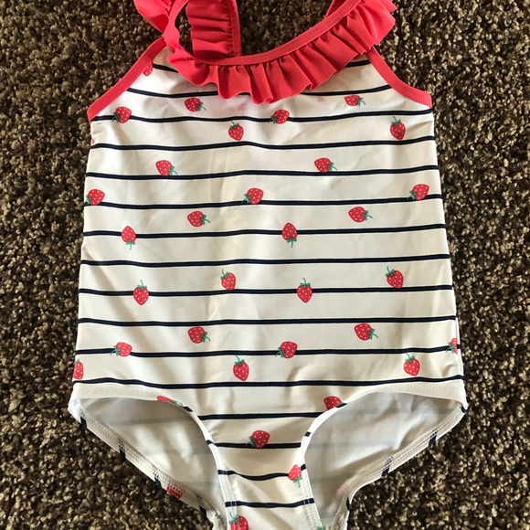 H&M | Swim | Sz 224m H M Strawberry Swimsuit One Piece Bathing Suit ...